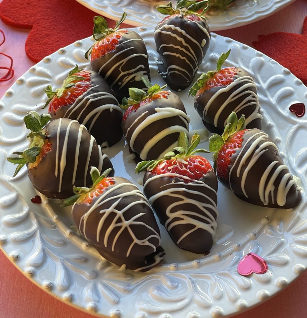 How to make a chocolate drizzle - sammywongskitchen