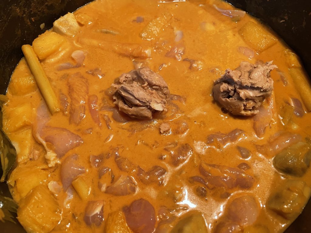 MASSAMAN CURRY WITH CHICKEN & PUMPKIN - sammywongskitchen