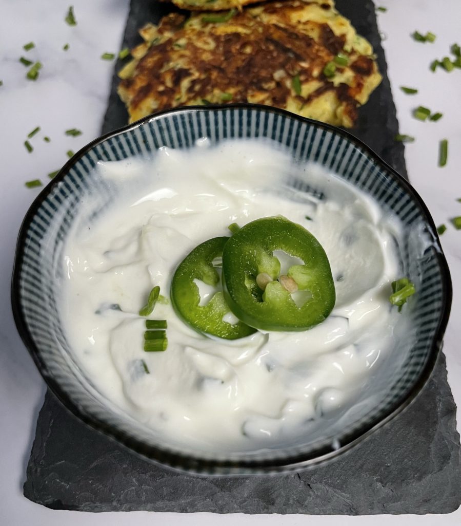 QUICK AND EASY YOGHURT DIP - sammywongskitchen