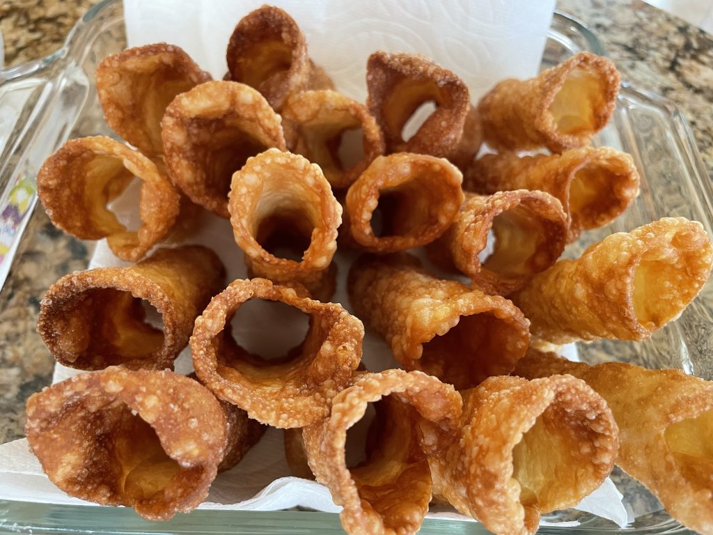 MINI CANNOLIS - sammywongskitchen